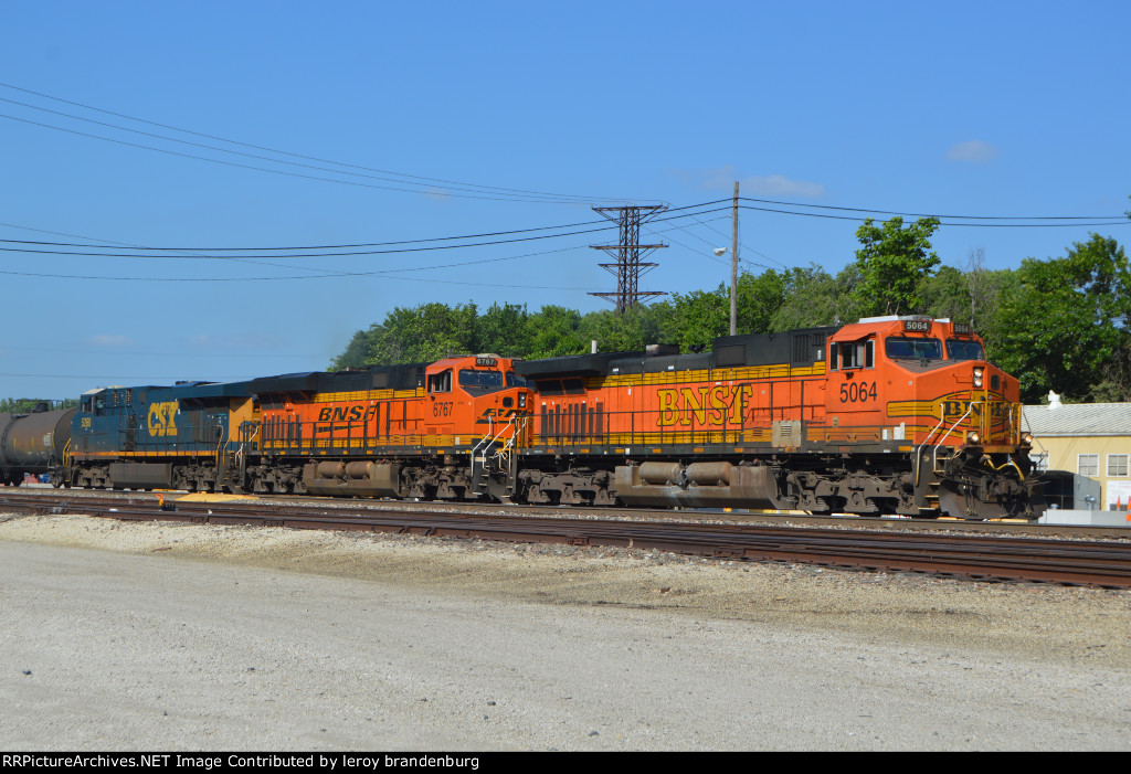 BNSF 5064 with the KCKTUL